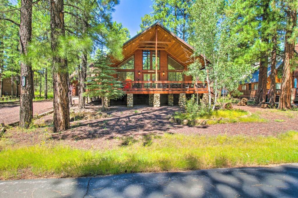 Beautiful Pinetop Gem with Fire Pit, Deck and Grill!, Indian Pine ...