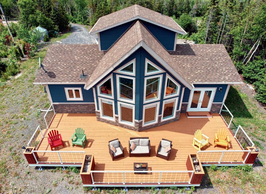 Stunning Ocean View Home - Cozy Cove Chalet (Canada Summerford) - Booking.com