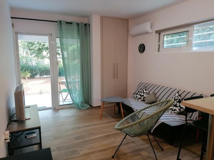 Cosy and Relax Studio by the sea, with garden, Saronida (updated prices ...