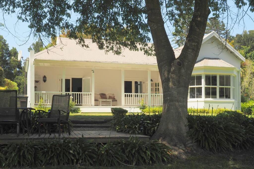 Lovley and spacy Cottage with private Veranda, Plettenberg Bay (prezzi ...