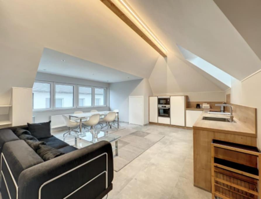 Large 2 bedrooms in the heart of Limpertsberg, Luxembourg – Updated ...