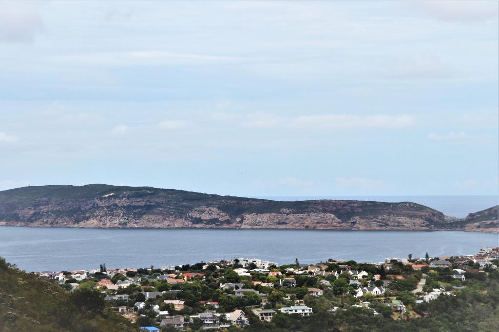 33C Castleton, Plettenberg Bay (updated prices 2026)