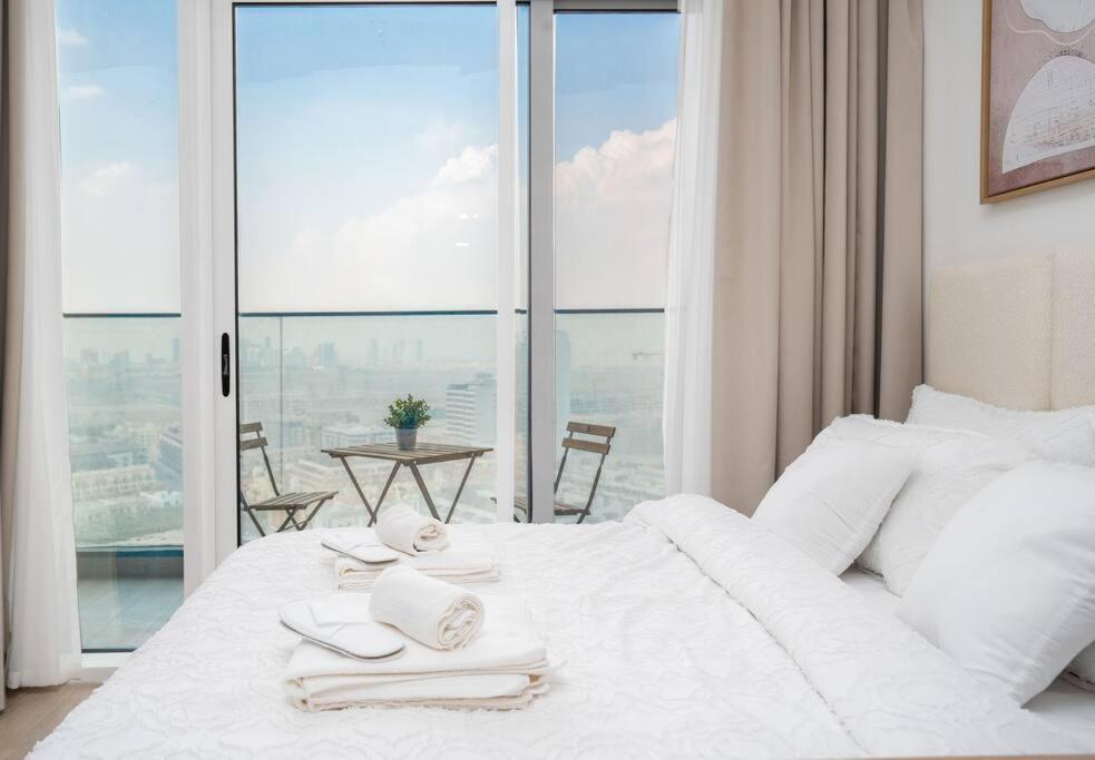 Nice Studio in JVC - Pool & Gym, Dubai (updated prices 2026)