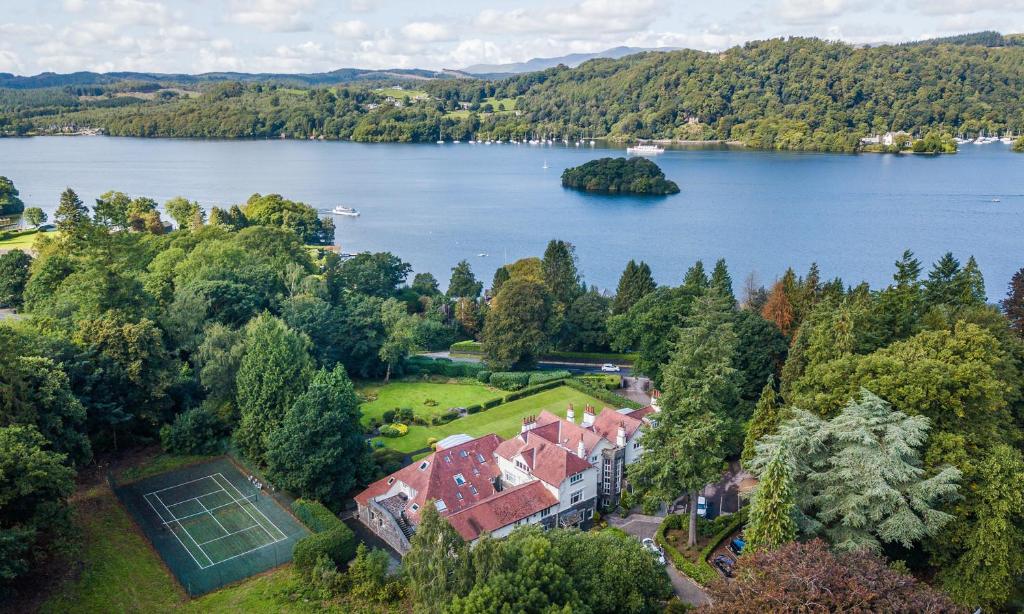 Skyfall, Bowness-on-Windermere (updated prices 2026)