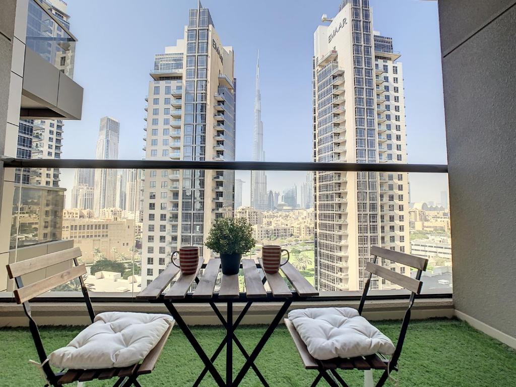 Keyview - Elite Downtown Residence, Downtown, Dubai (updated prices 2025)