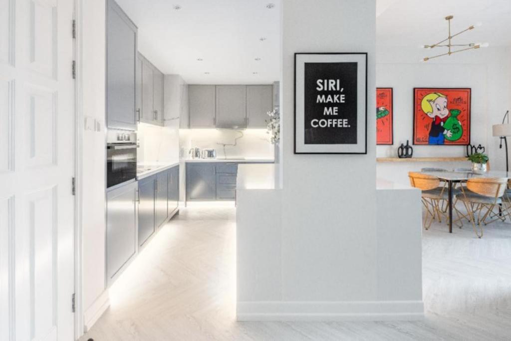 Azure, Dubai Marina - Vacationer, Dubai (updated prices 2024)