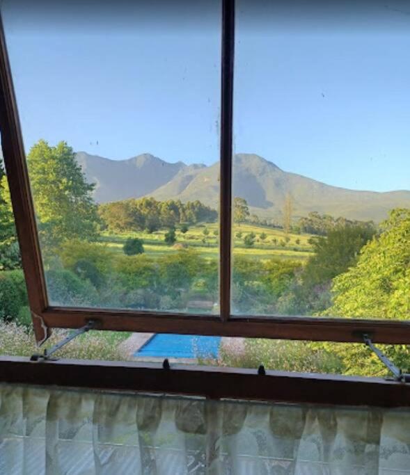 Stunning open-plan farmhouse with magic views, George (updated prices 2026)