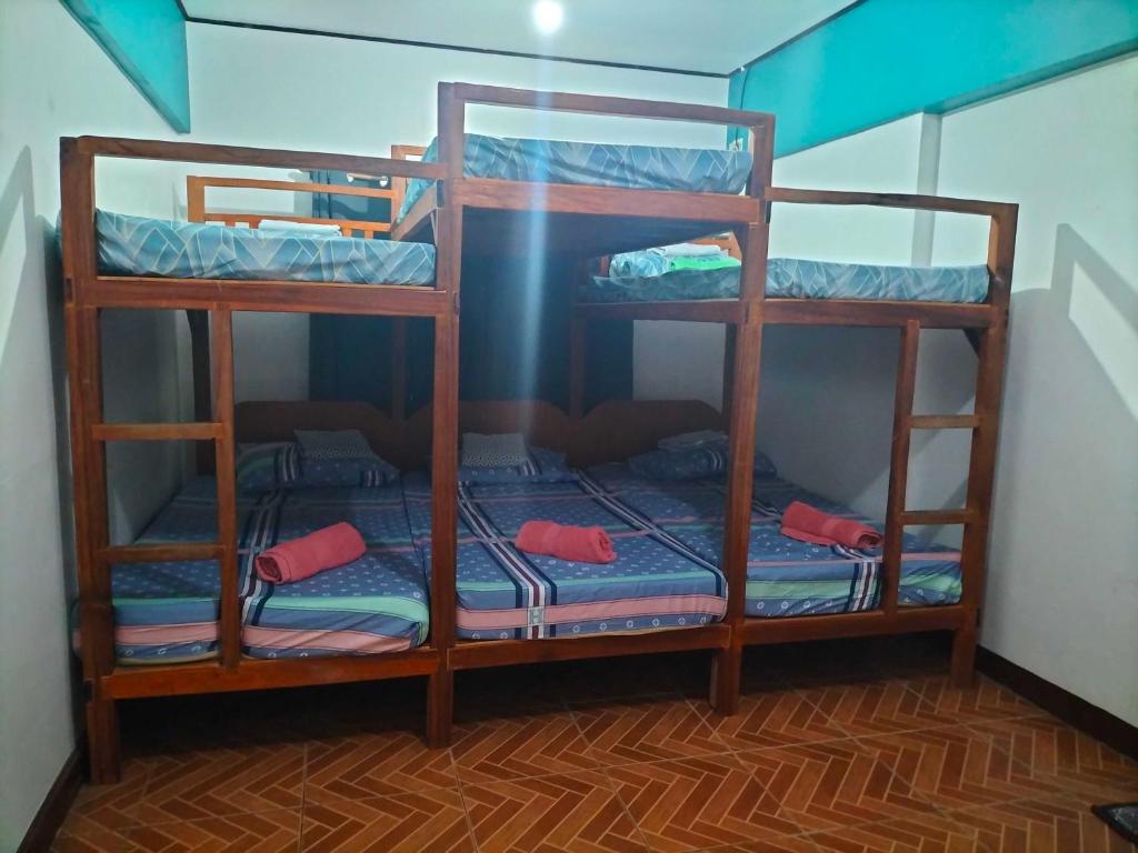Mope Beach Resort, San Narciso (updated prices 2025)