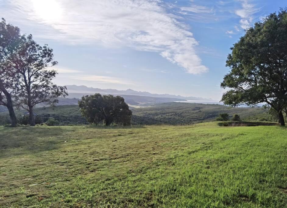 Tranquil farm house 8kms from Plett, Plettenbergbaai (nove cijene za 2024)