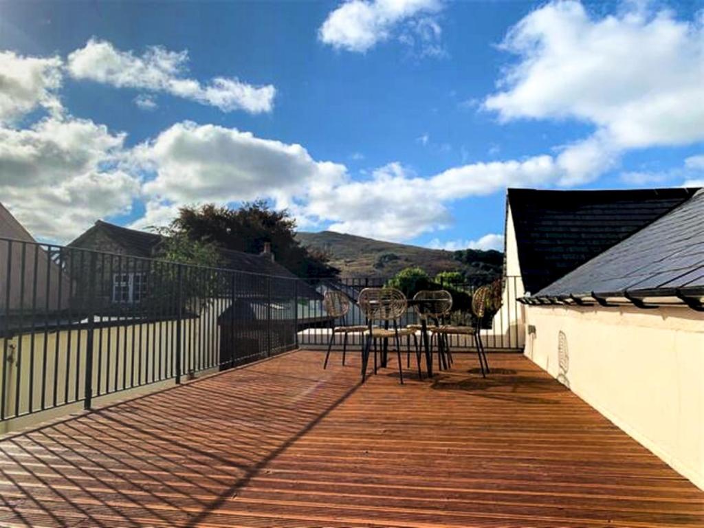 Pass the Keys Meldon View Period Dartmoor apartment with large roof ...