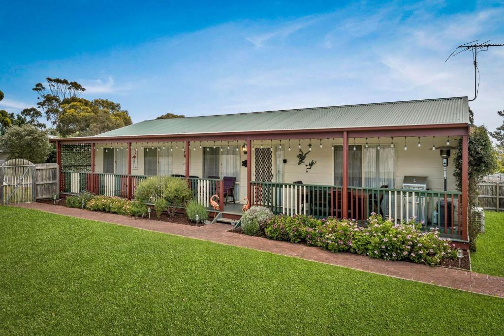 Cross Rhodes, Wimbledon Heights (updated prices 2026)