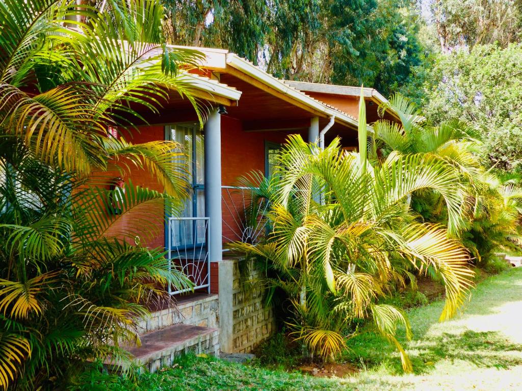 Le Chat'o Park Hotel Ivato Airport NAVETTE GRATUITE H24, Antananarivo ...