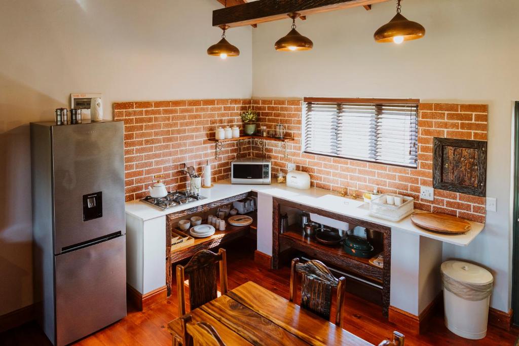 Blue Crane Farm Lodge, Botrivier (updated prices 2025)