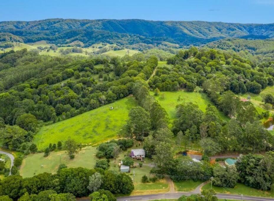Green Hill Cottage, Noosa Hinterland, Kin Kin – Updated 2024 Prices