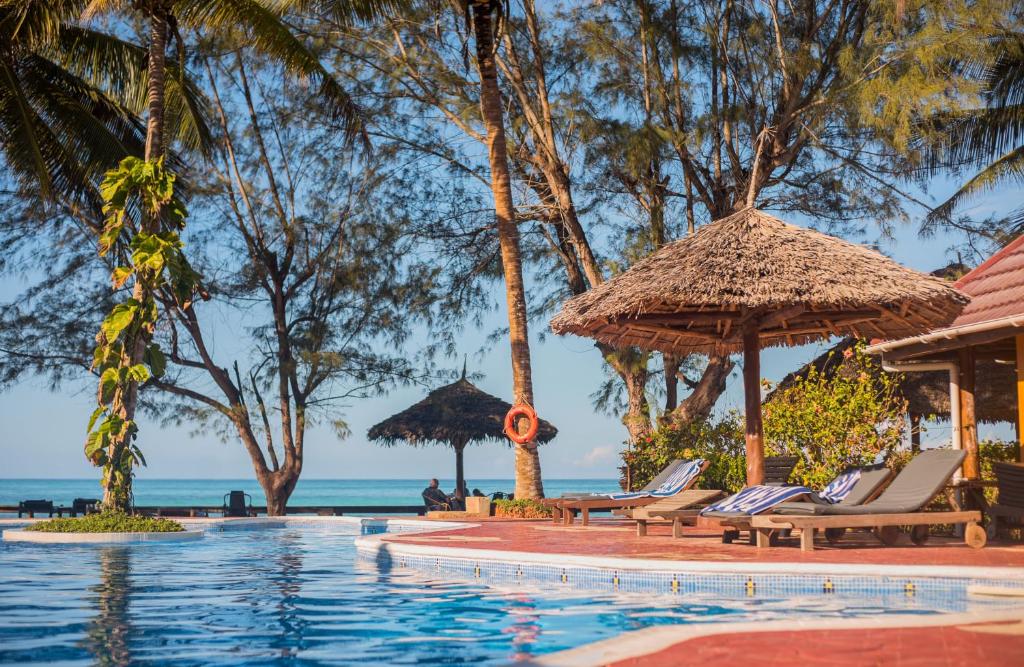 Mnarani Beach Cottages, Nungwi (updated prices 2025)
