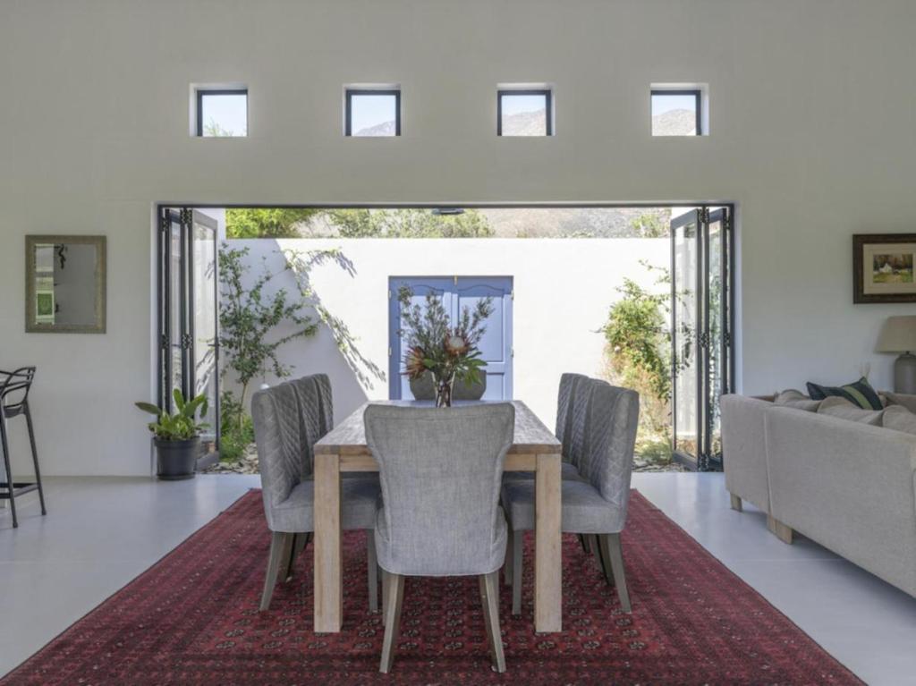 Magnifik Montagu, Montagu (updated prices 2025)