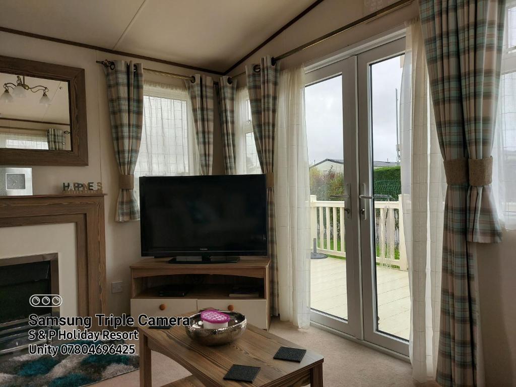 149 Holiday Resort Unity 3 bedroom enclosed garden เบอร์แนมออนซี - อัป ...