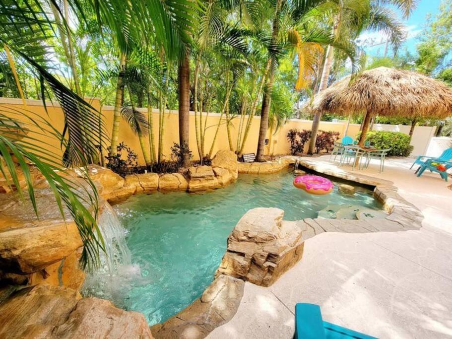 Calico AMI - Tropical Heated Pool - Steps to Beach - Family Friendly ...