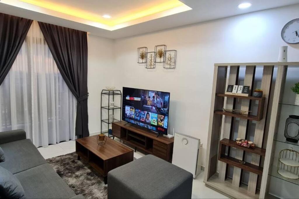 Equine Residence Getaway, Seri Kembangan (updated prices 2025)
