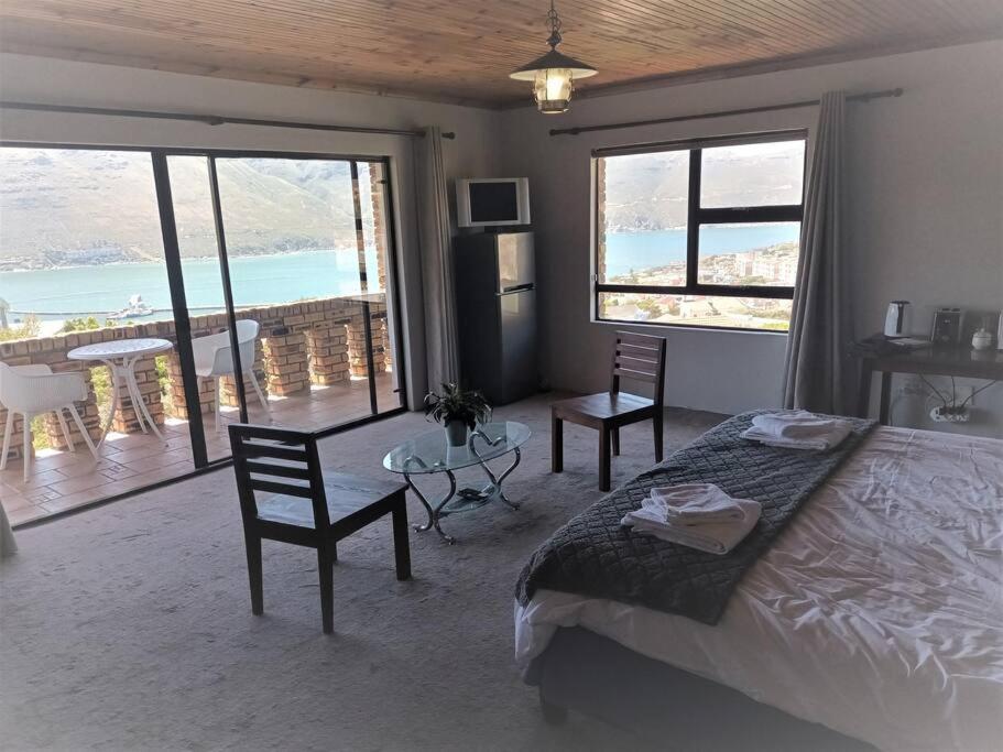Hout bay penthouse with balcony, Cape Town – Updated 2024 Prices