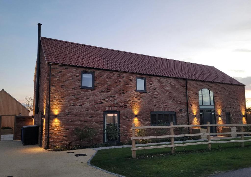 Chestnut House, Ashlin Farm Barns, Lincoln (updated prices 2025)