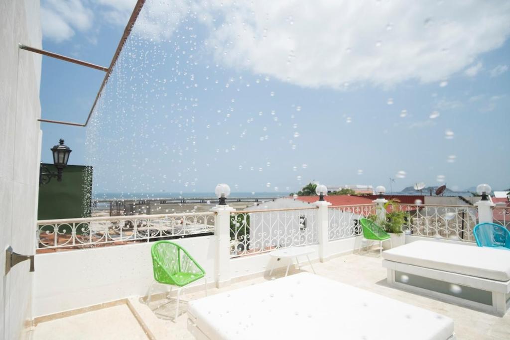 AmazINN Places Private Rooftop and Jacuzzi IX, Panama City – Updated ...