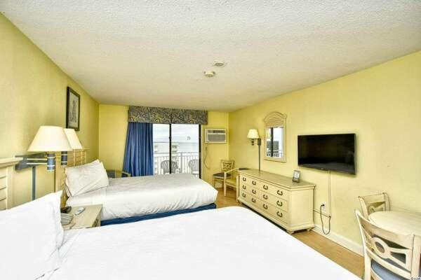 Ocean View Double Queen Suite! Sea Mist Resort 51504 - Perfect for 2-4 ...