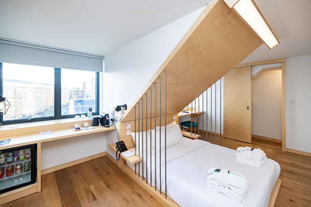 Limehouse Library Hotel, London (updated prices 2025)