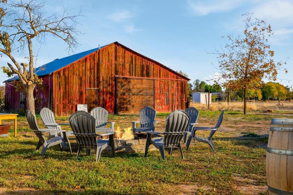 Ferienhaus Cozy Elverta Ranchette On 2-Acres (USA Elverta) - Booking.com