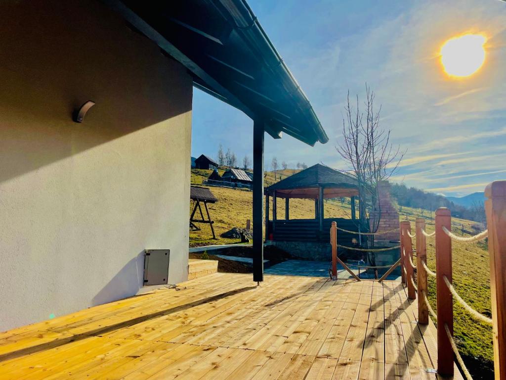 Bran Place La Odaie, Şimon (updated prices 2025)