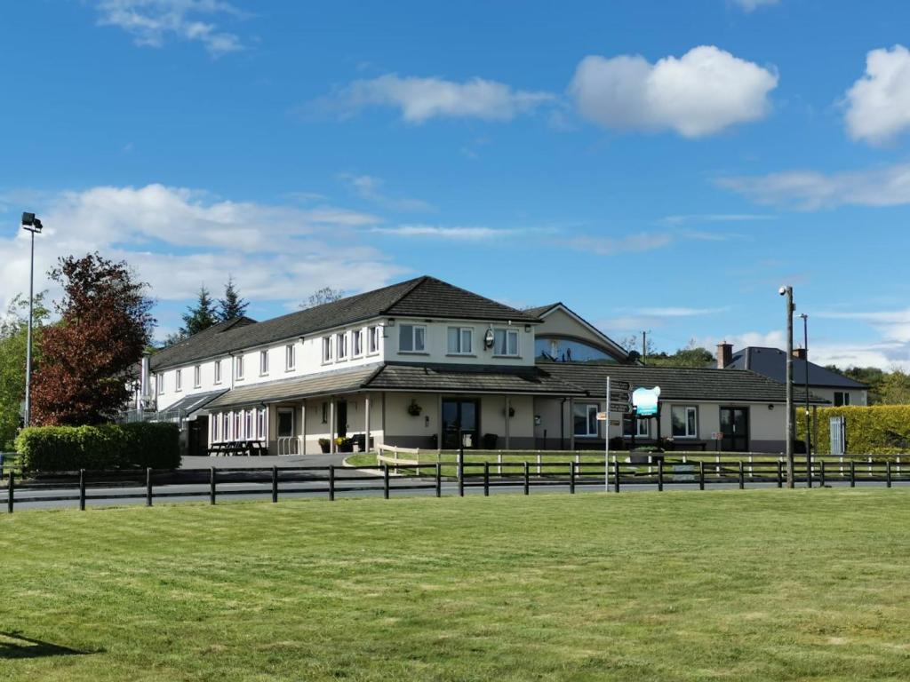 Sliabh Beagh Hotel, Monaghan, Ireland - Booking.com