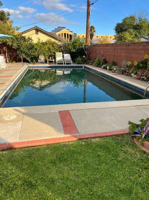 Ferienhaus Luxury Oasis Home w/Pool Near CSUN-6 Guests (USA North Hills ...