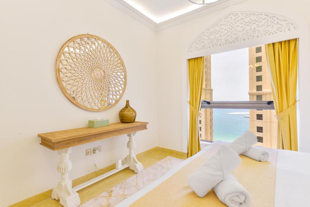 Luxury JBR Palace! · Sea View · Free 5* Beach Resorts Access!, Dubai ...