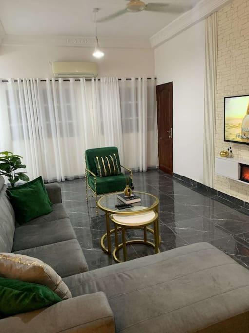 Superbe appartement cosy-chic, Cotonou (updated prices 2025)