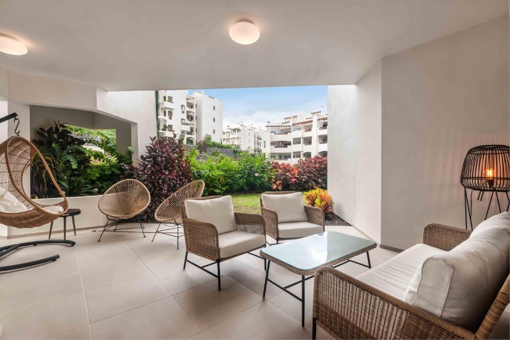 Jardines - Tabor 0,1 GARDEN & POOL VIEW 2B, Palm-Mar (precios ...