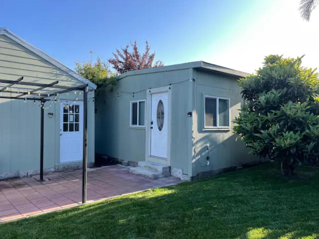 Cute Backyard 1B1B ADU in a convenient location, Hayward (precios ...