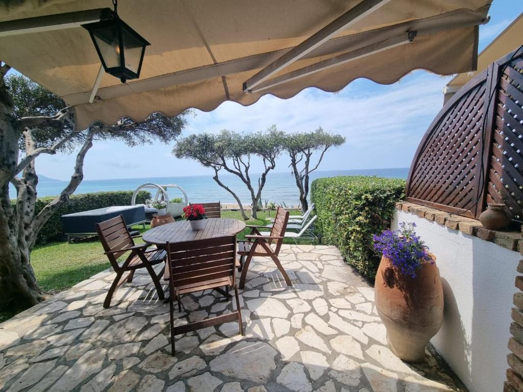 Corfu Glyfada Beachfront House 52 - Greece