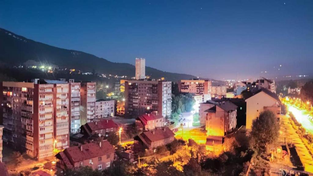 Double D Apartments in Lupeni Romania (Roumanie Lupeni) - Booking.com