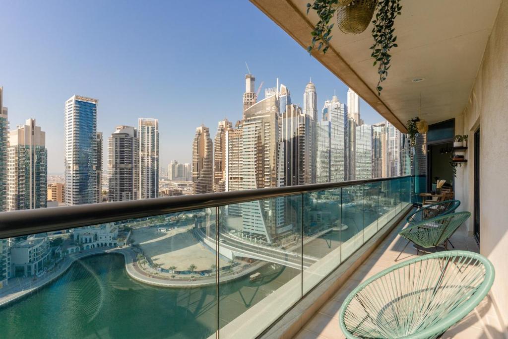 Stylish 2 Bedroom With Full Marina View, Dubai (aktualisierte Preise ...