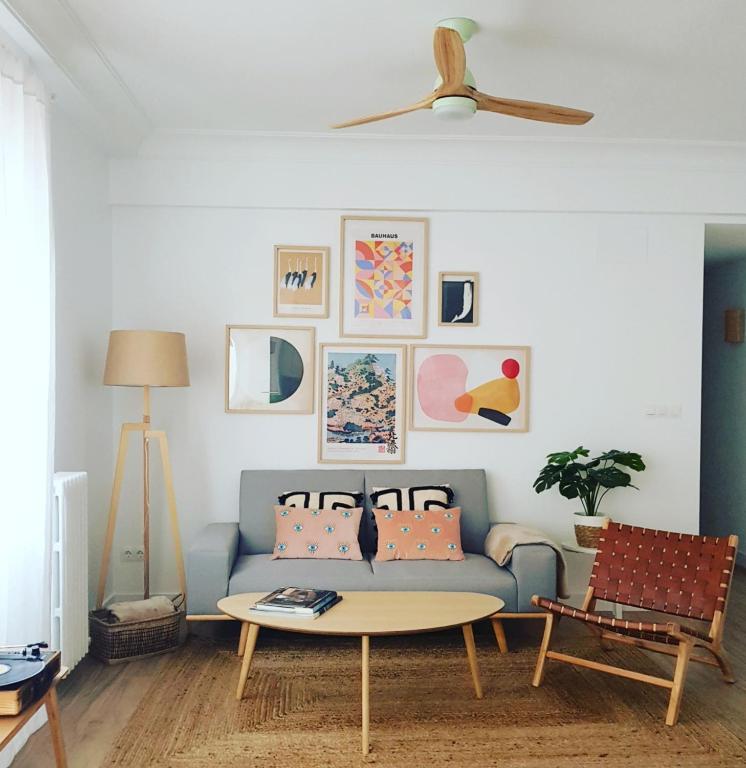 Bright and modern apartment in Bilbao city center, Bilbao (precios ...