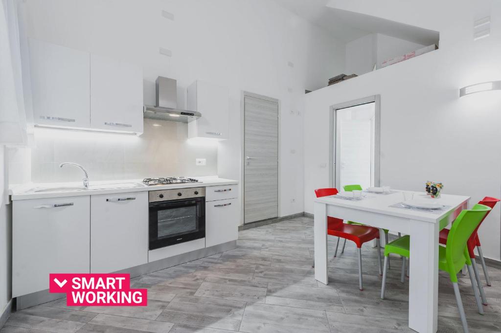 Modern duplex with balcony by Wonderful Italy, Catania (updated prices ...