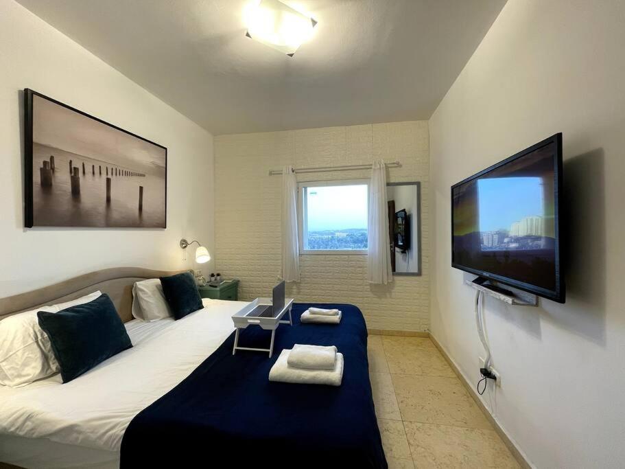 Romantic Studio // Modern Apartment, Jerusalem (updated prices 2024)