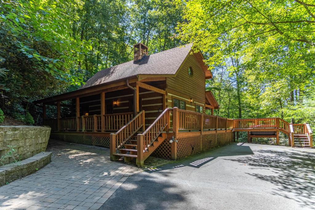 Hummingbird Hollow, Banner Elk (updated prices 2026)