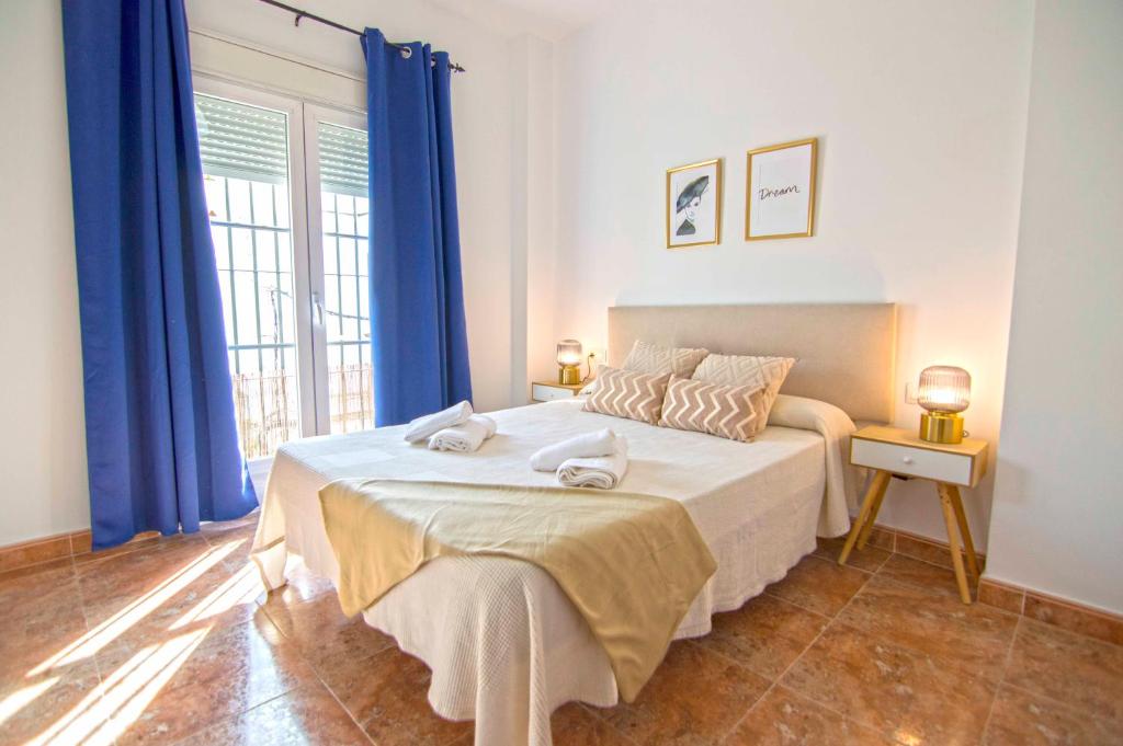 Apartamento Solera Sanlúcar, Living Sur, Sanlúcar de Barrameda, Spain ...