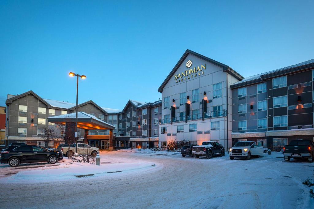 Sandman Signature Edmonton South Hotel, Edmonton – Updated 2023 Prices