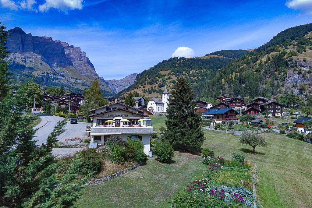 B&B Chalet Rustica Inden, Leukerbad, Inden (updated prices 2025)