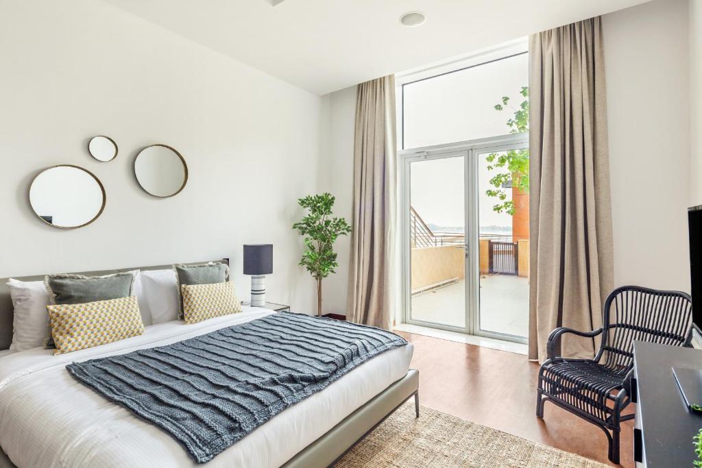 Tiara Beach Residences, Palm Jumeirah Dubai - Mint Stay, Dubai ...