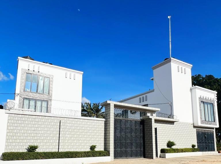 Green Light Apartments | Apartment in Kiembi samaki, Tanzania