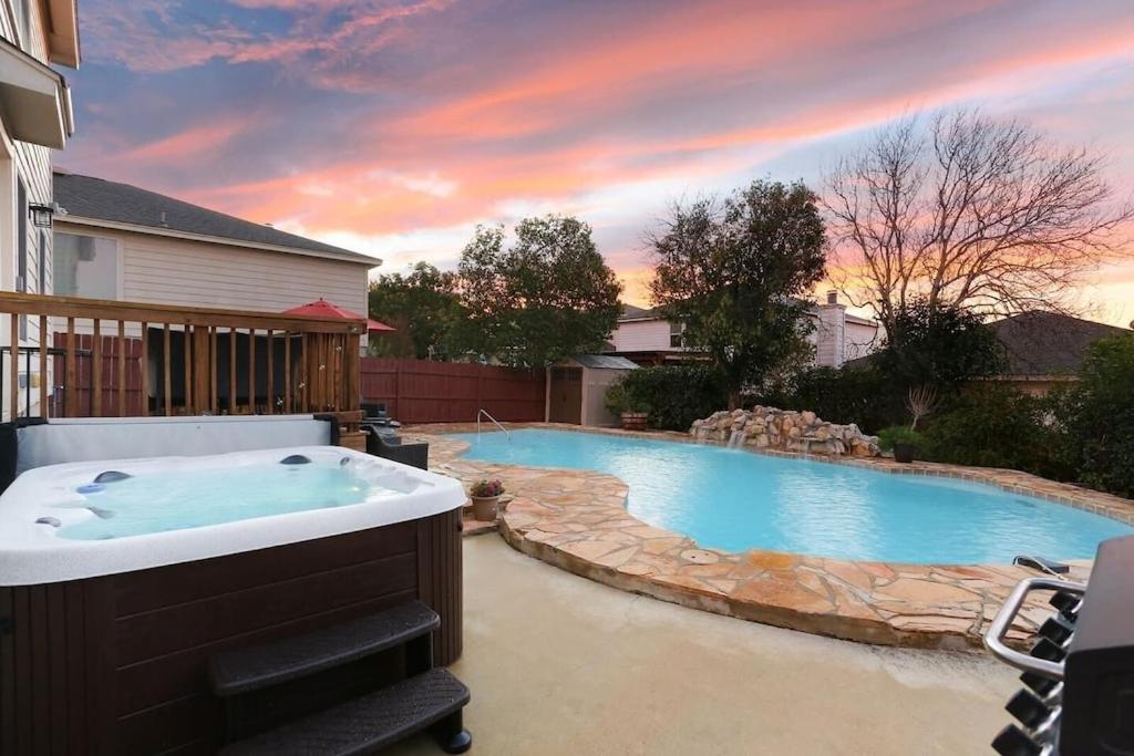 La Cantera, Pool, SeaWorld, San Antonio (updated prices 2025)