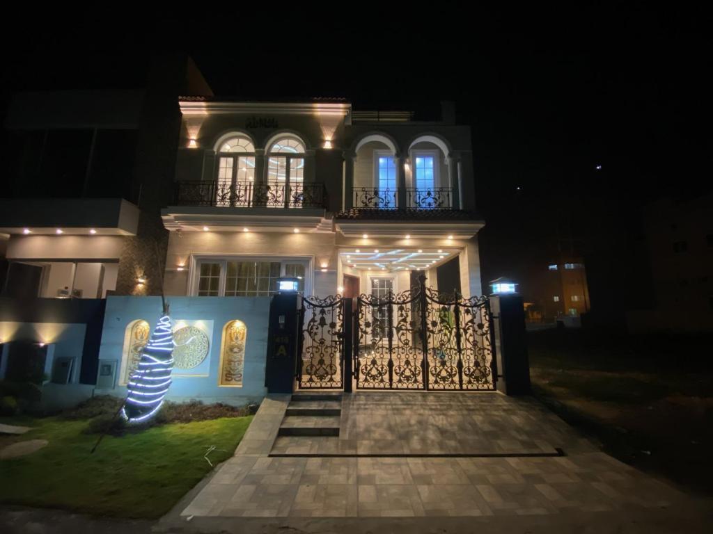New Luxury Villa DHA Lahore, Lahore (prezzi aggiornati per il 2024)